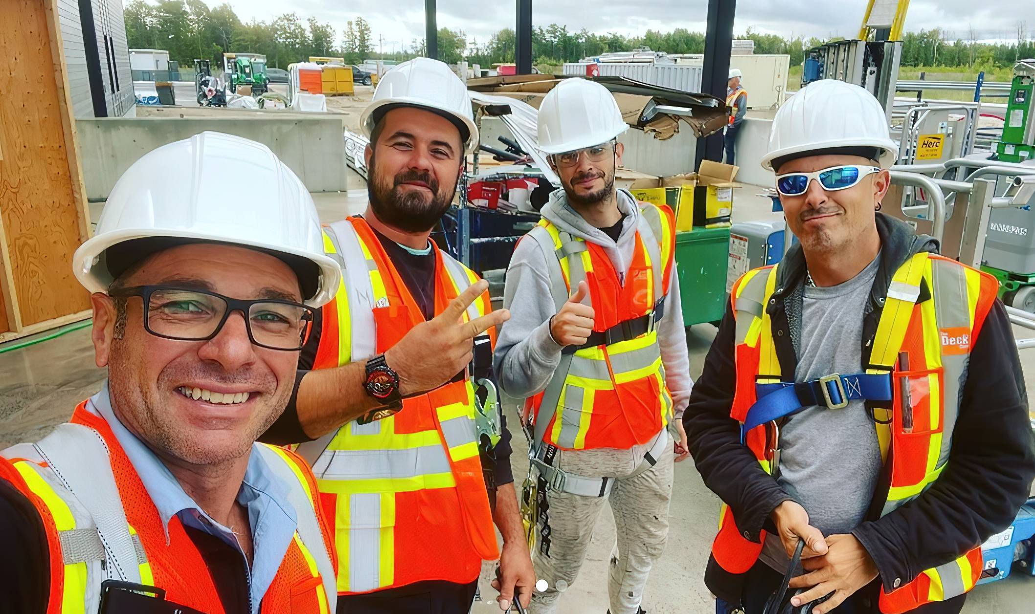 5 Tips to Find the Perfect Deck Builder - Real-Time Flight Feeds